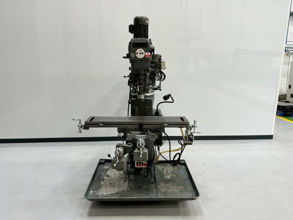 AJAX Model AJT1 Turret Milling Machine with Slotting Attachment - GM ...