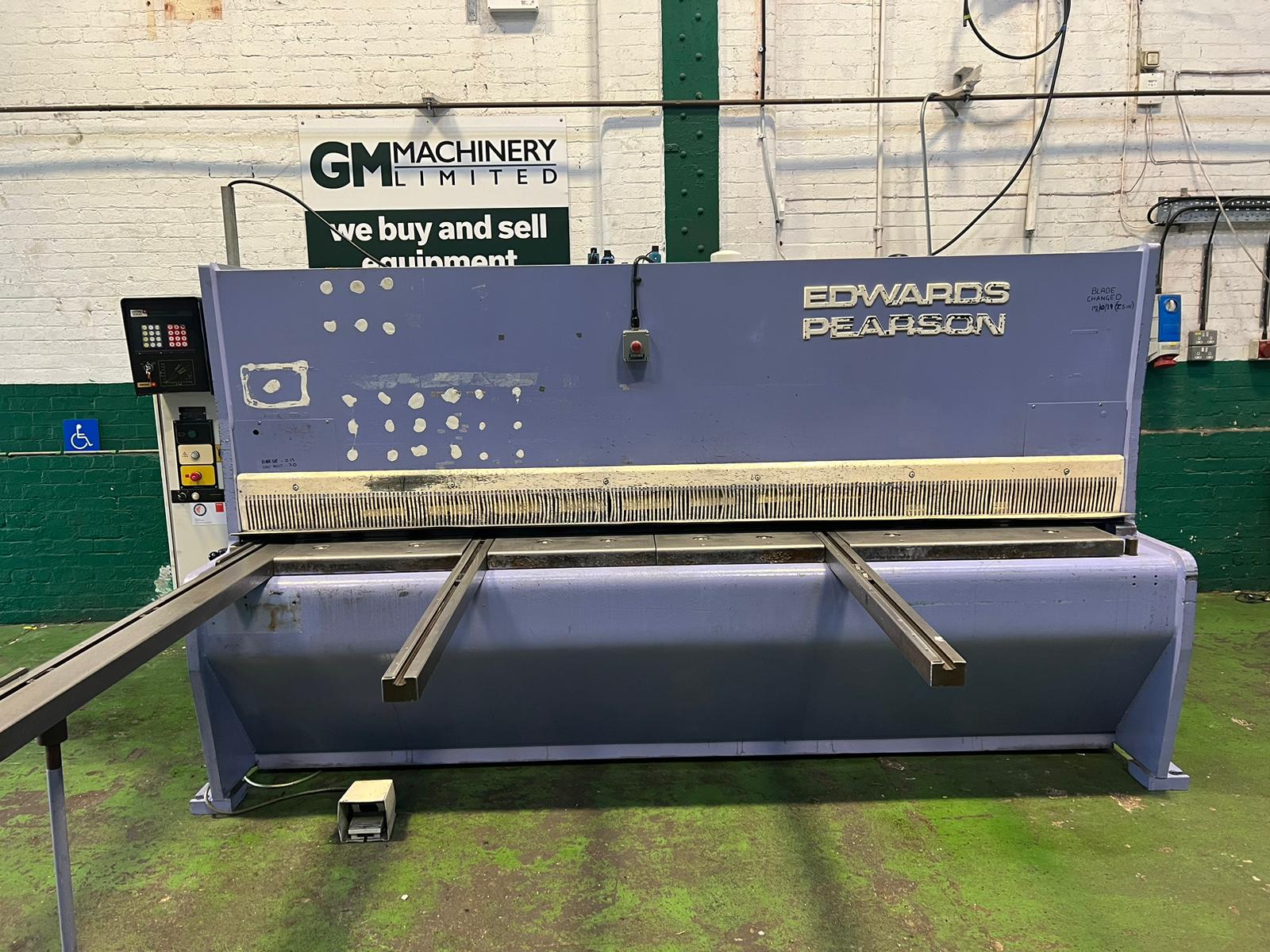 EDWARDS PEARSON Model VE10/3000 Hydraulic Guillotine with Swissax 2000 ...