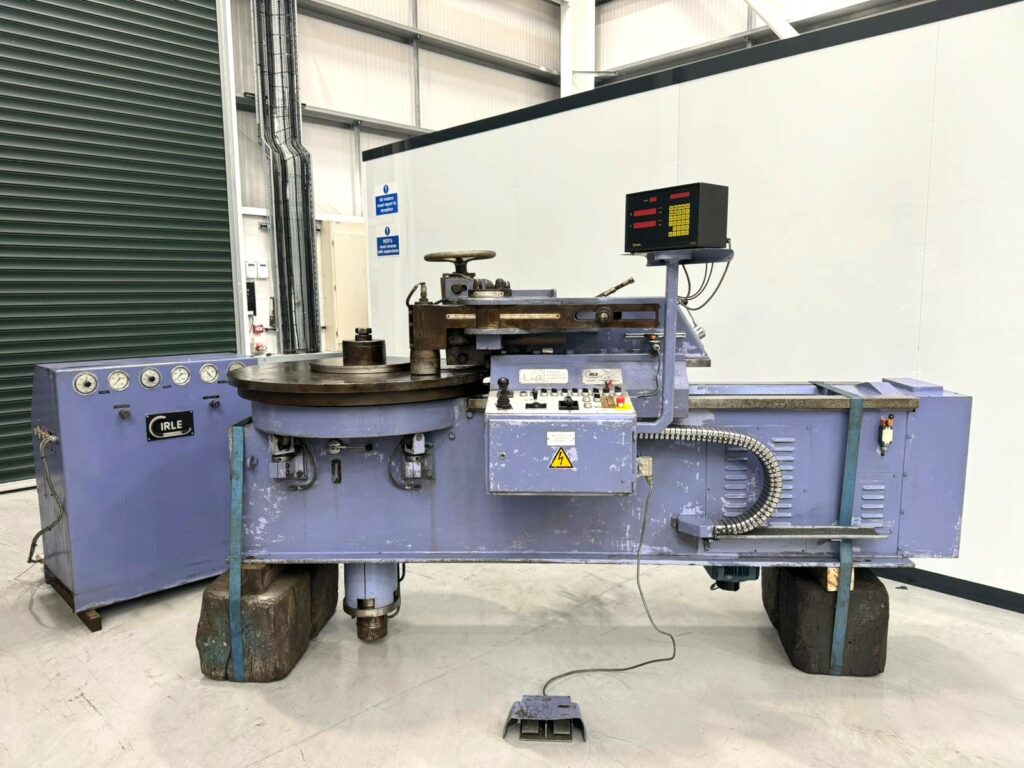 Hydraulic Forming Machines - GM Machinery