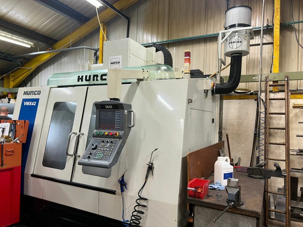 HURCO VMX42 Vertical Machining Centre with Max Control. Year 2006 - GM ...